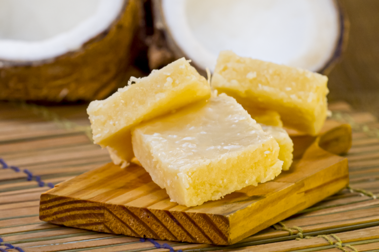 Cocada caseira com 3 ingredientes | Cristal Alimentos